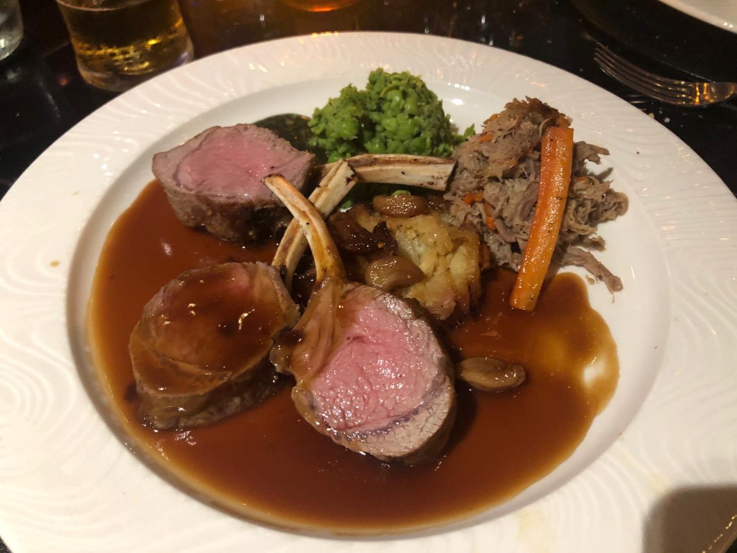 Limelight Club on P&O Cruises with Menus and Review