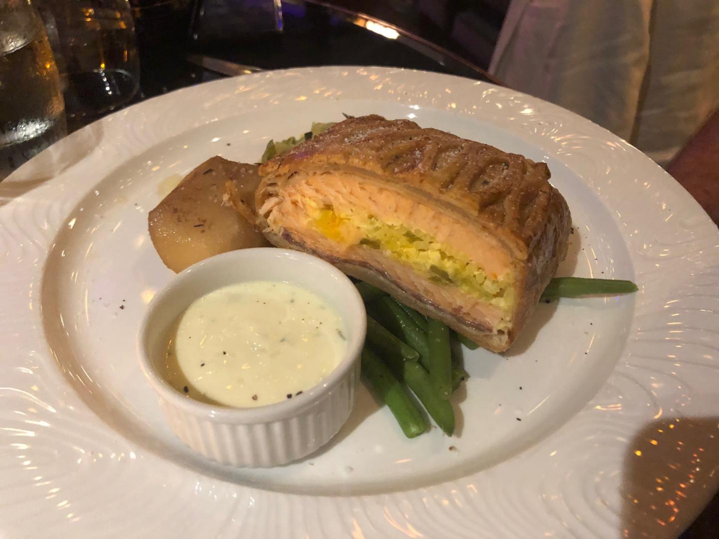 Limelight Club on P&O Cruises with Menus and Review