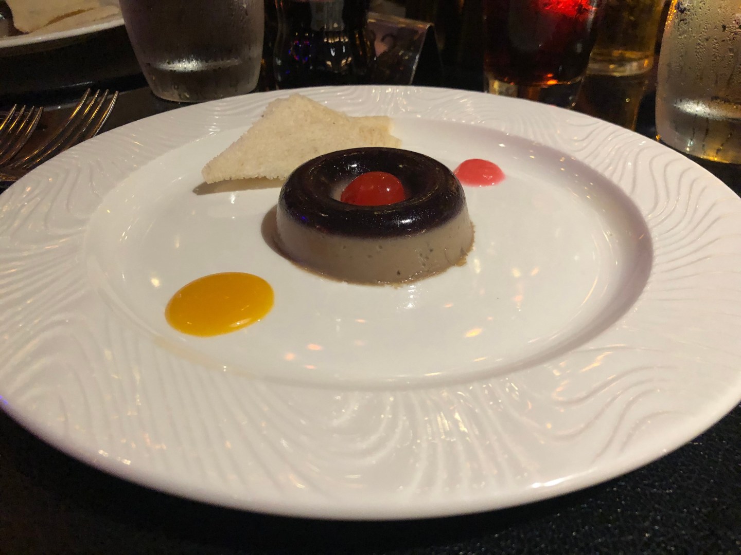 Limelight Club on P&O Cruises with Menus and Review